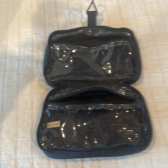 Continental AirLines | Bags | Continental Airlines Travel Toiletry Bag ...